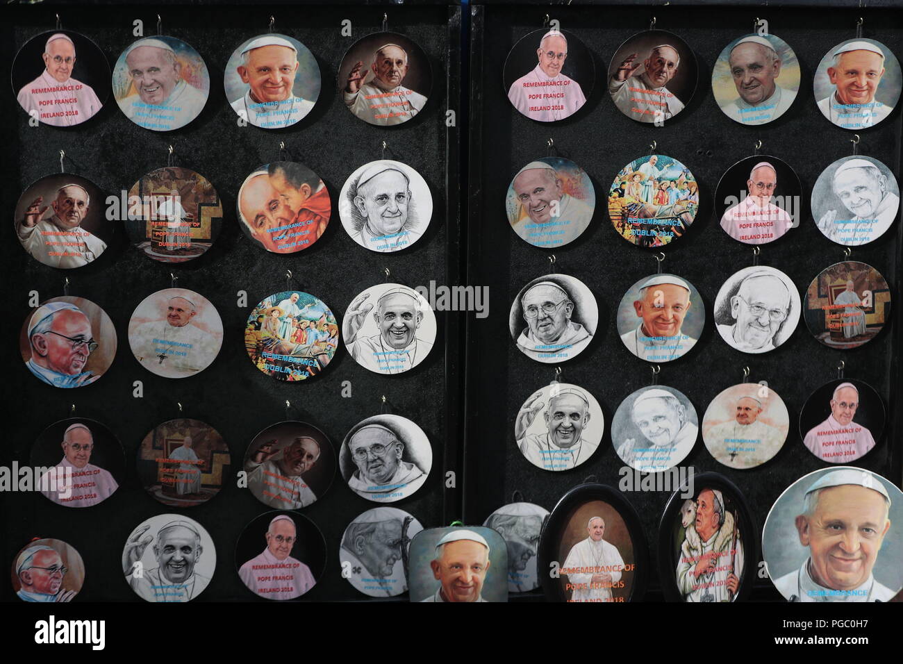 Pope francis memorabilia on sale on oconnell street hi-res stock ...
