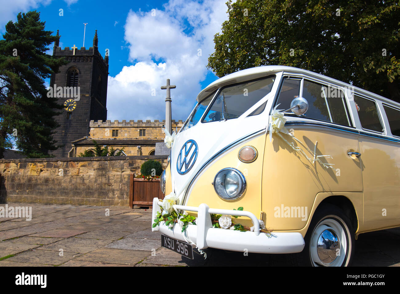 Vw split screen camper van hi-res stock photography and images - Alamy