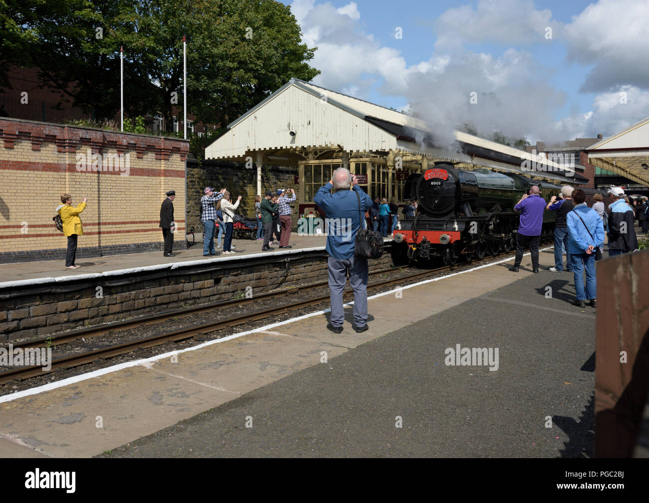 Flying scotsman arrives at platform in Bury Bolton Street railway ...