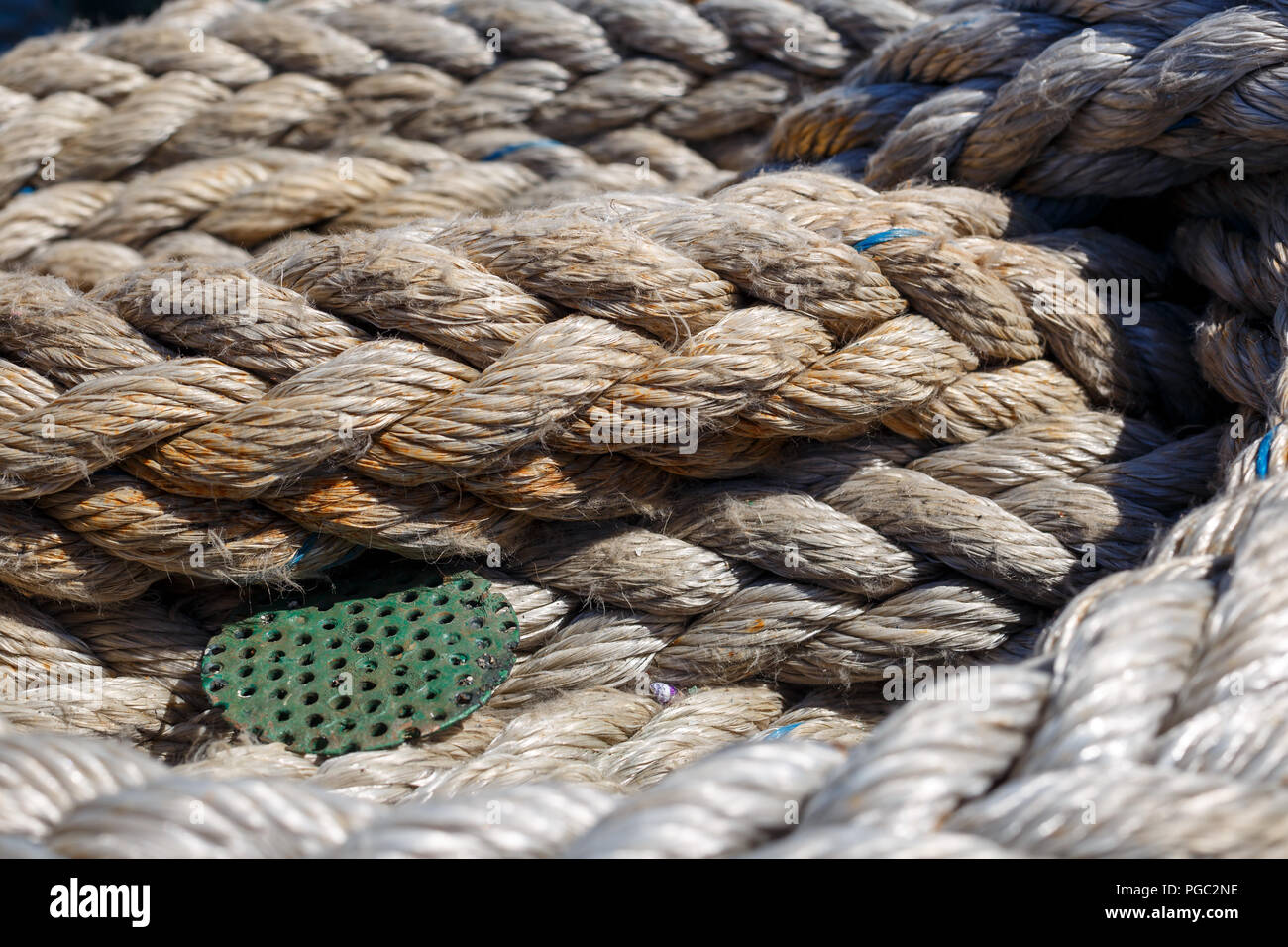 Closeup ships rope texture hi-res stock photography and images - Alamy
