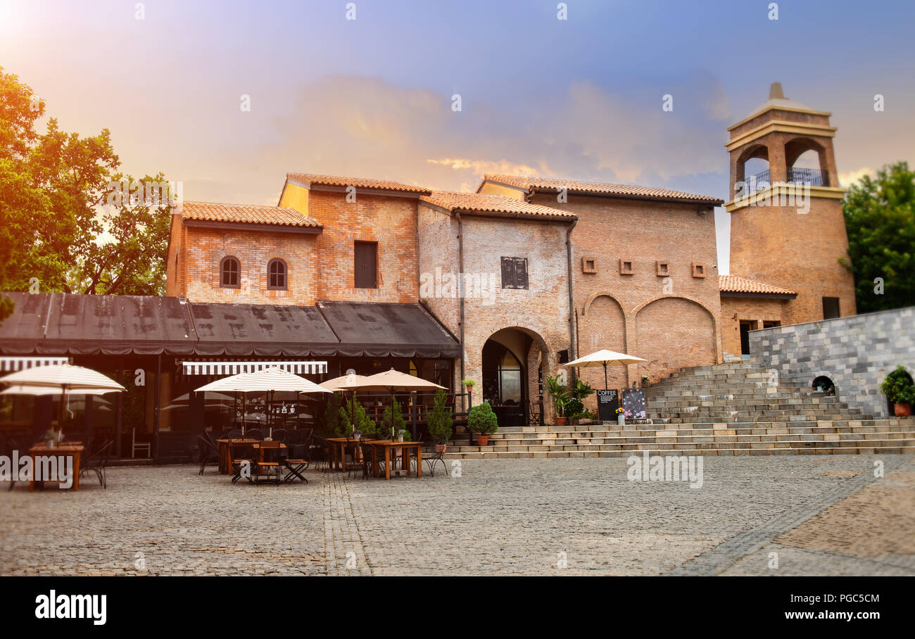Old italian village hi-res stock photography and images - Alamy