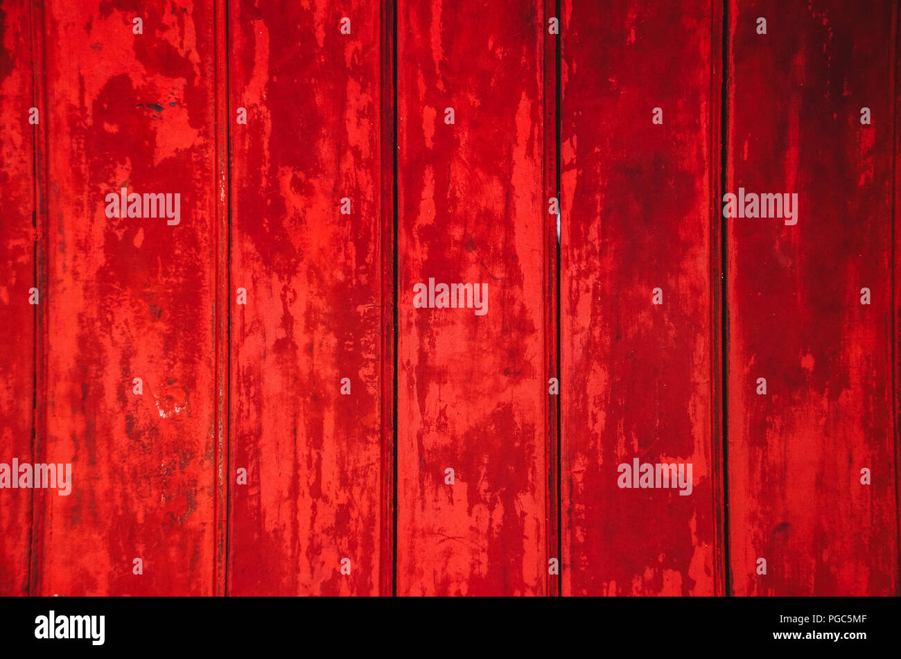Bright Red wood texture/background Stock Photo - Alamy