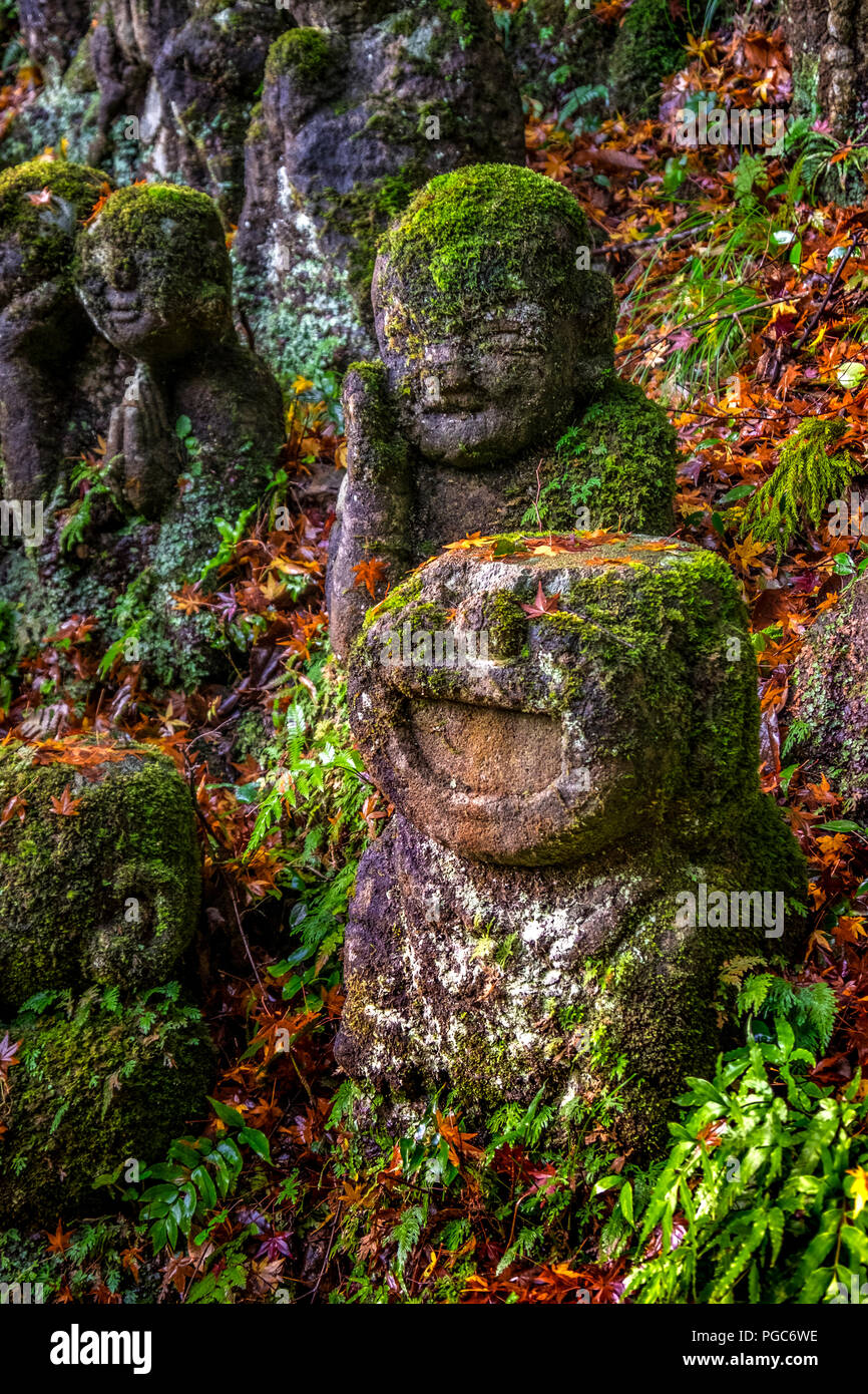 Stone statues at Otagi Nenbutsu ji Temple, Arashiyama Sagano area ...
