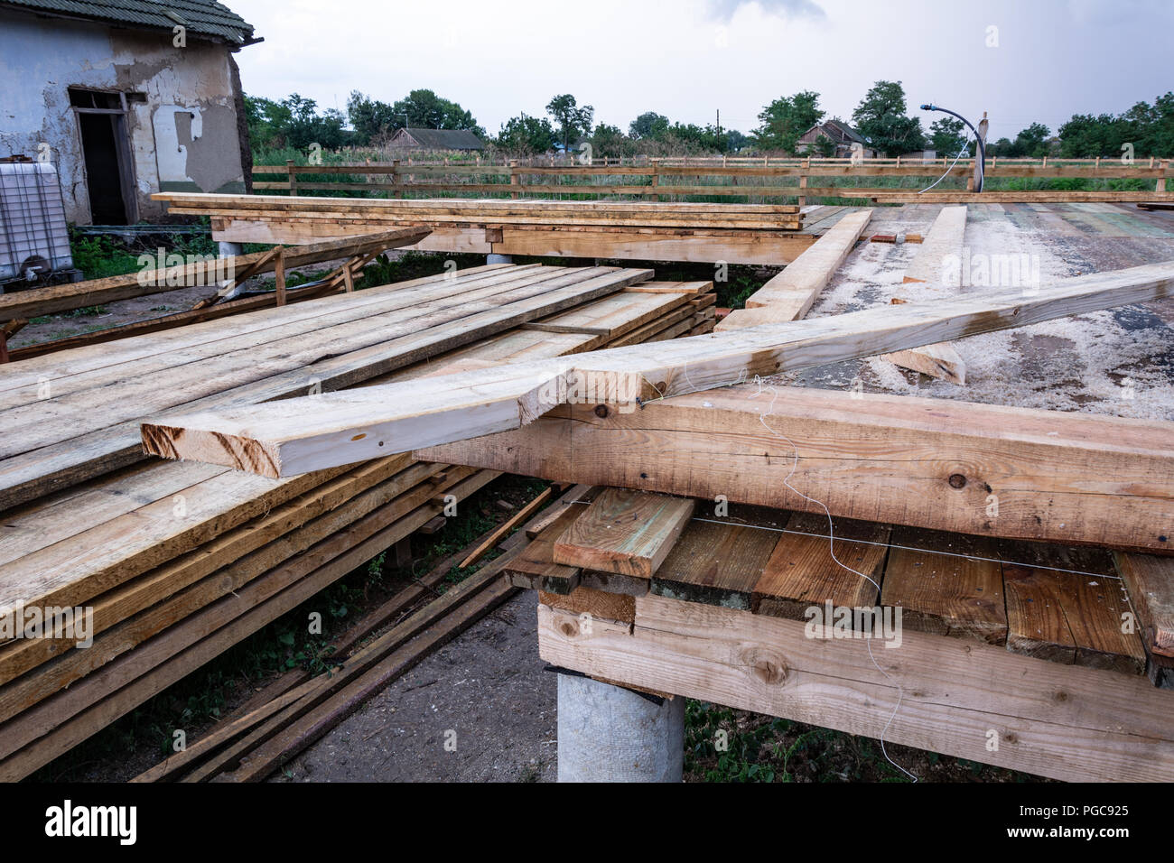 Beam framework hi-res stock photography and images - Alamy