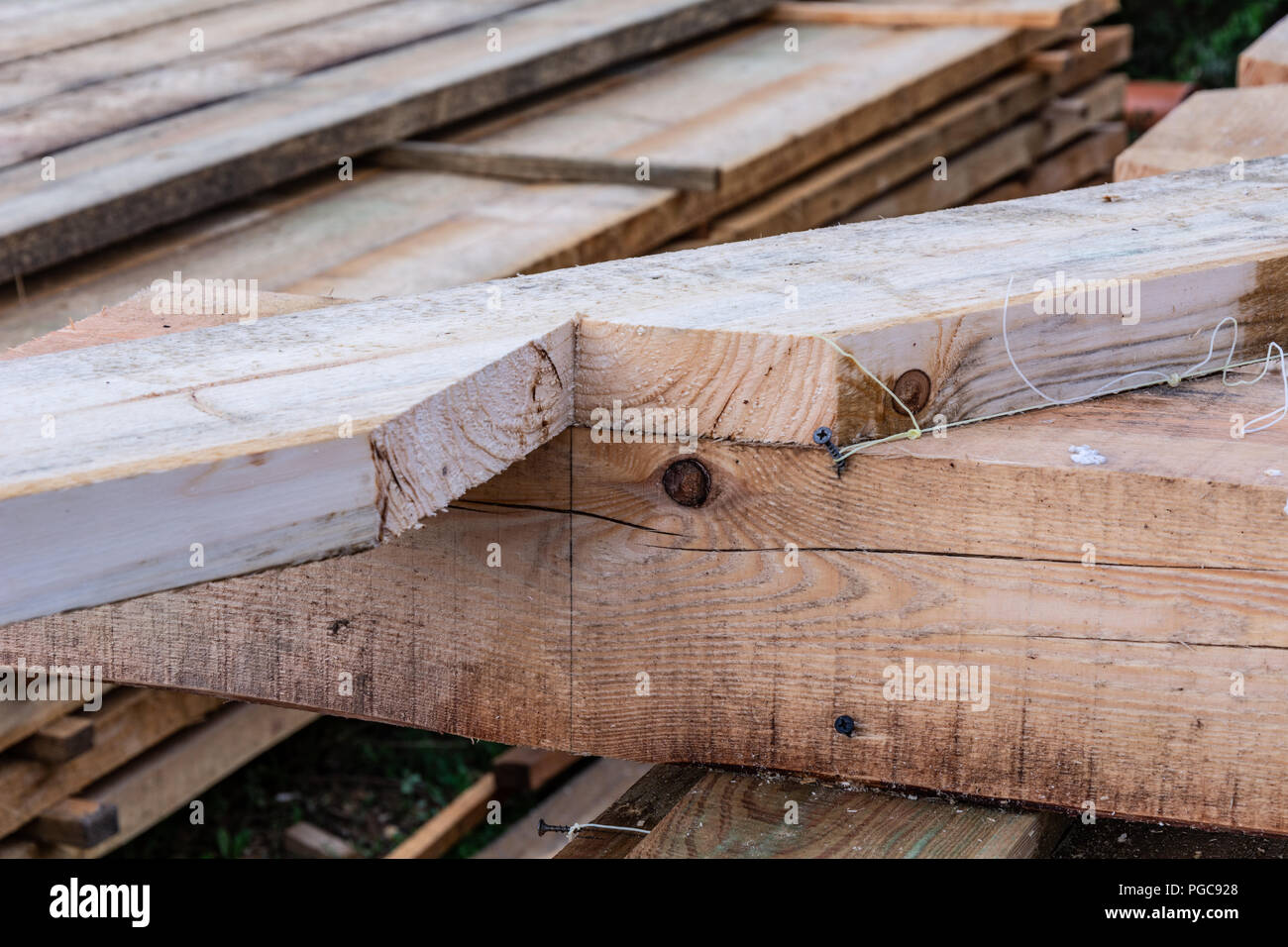 Beam to beam connection hi-res stock photography and images - Alamy