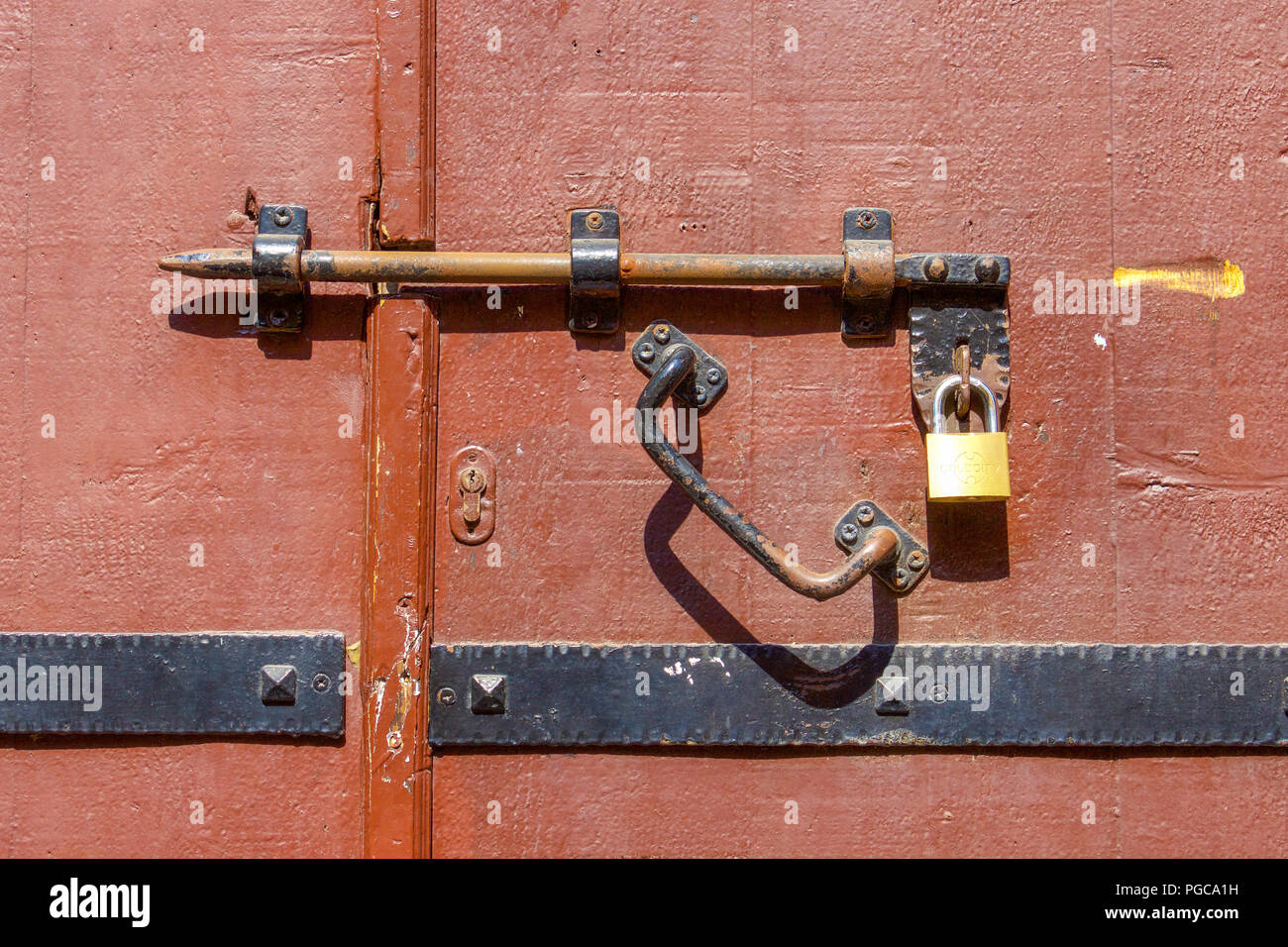 Deadbolt lock hi-res stock photography and images - Alamy