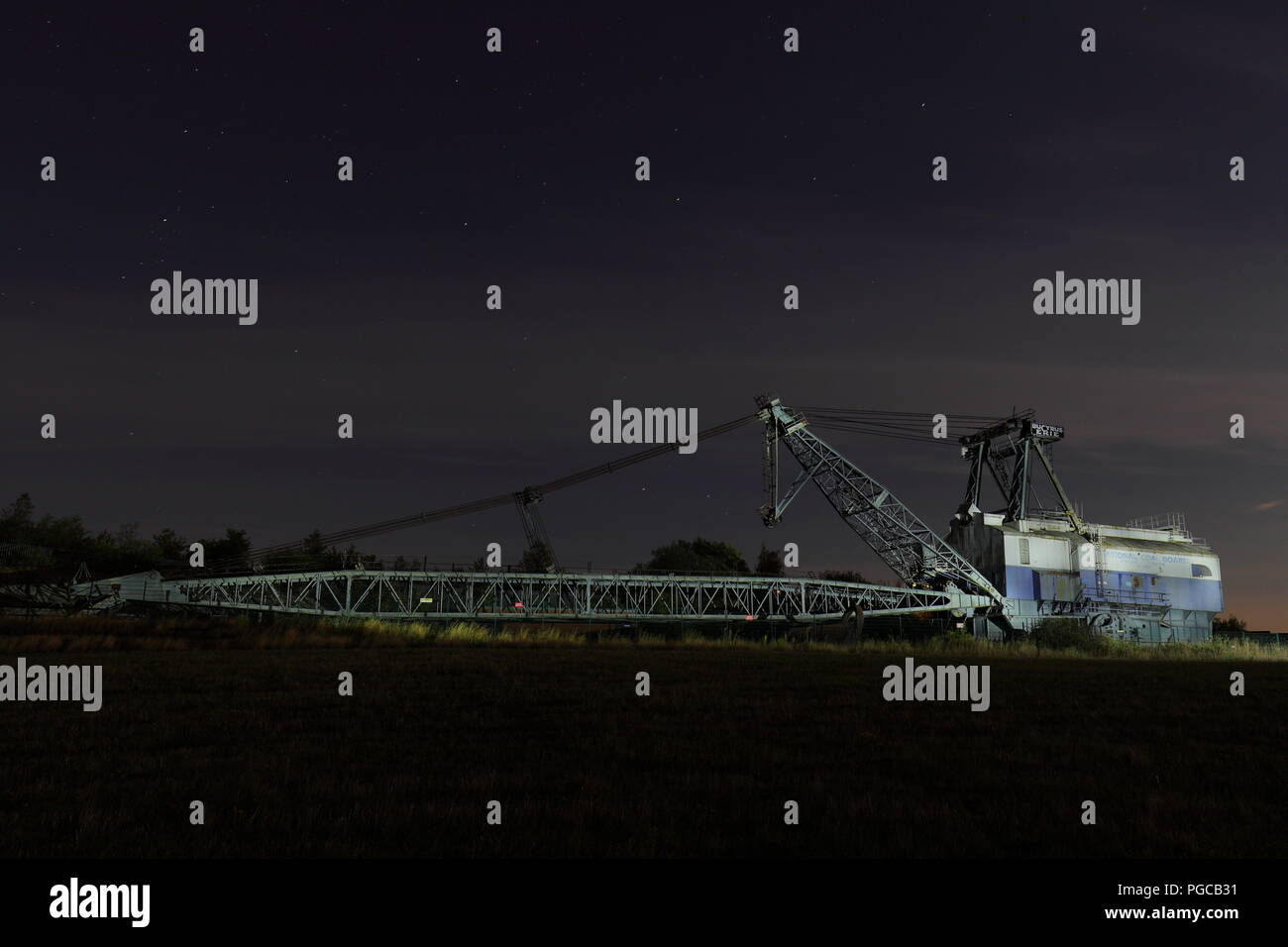Ruston bucyrus excavator hi-res stock photography and images - Alamy