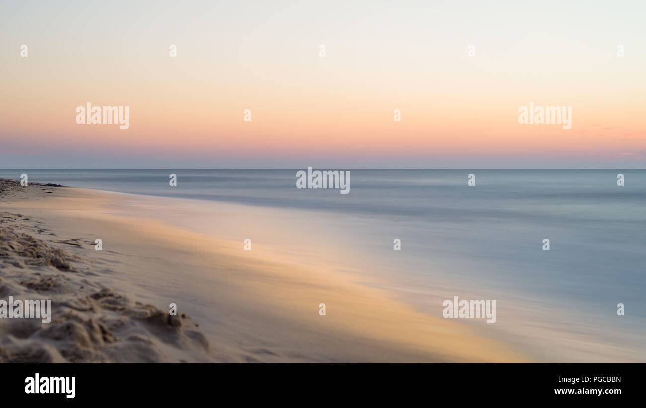 Blurry sunset hi-res stock photography and images - Alamy