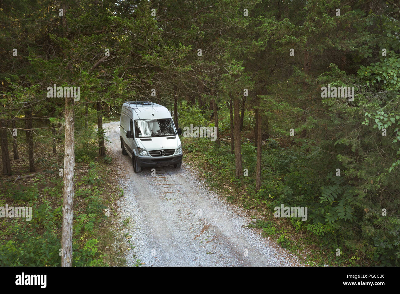 Mercedes sprinter hi-res stock photography and images - Alamy