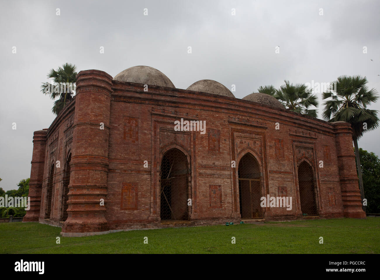 Dhuni Chawak Masjid, an old mosque at Shibganj. Chapainawabganj ...