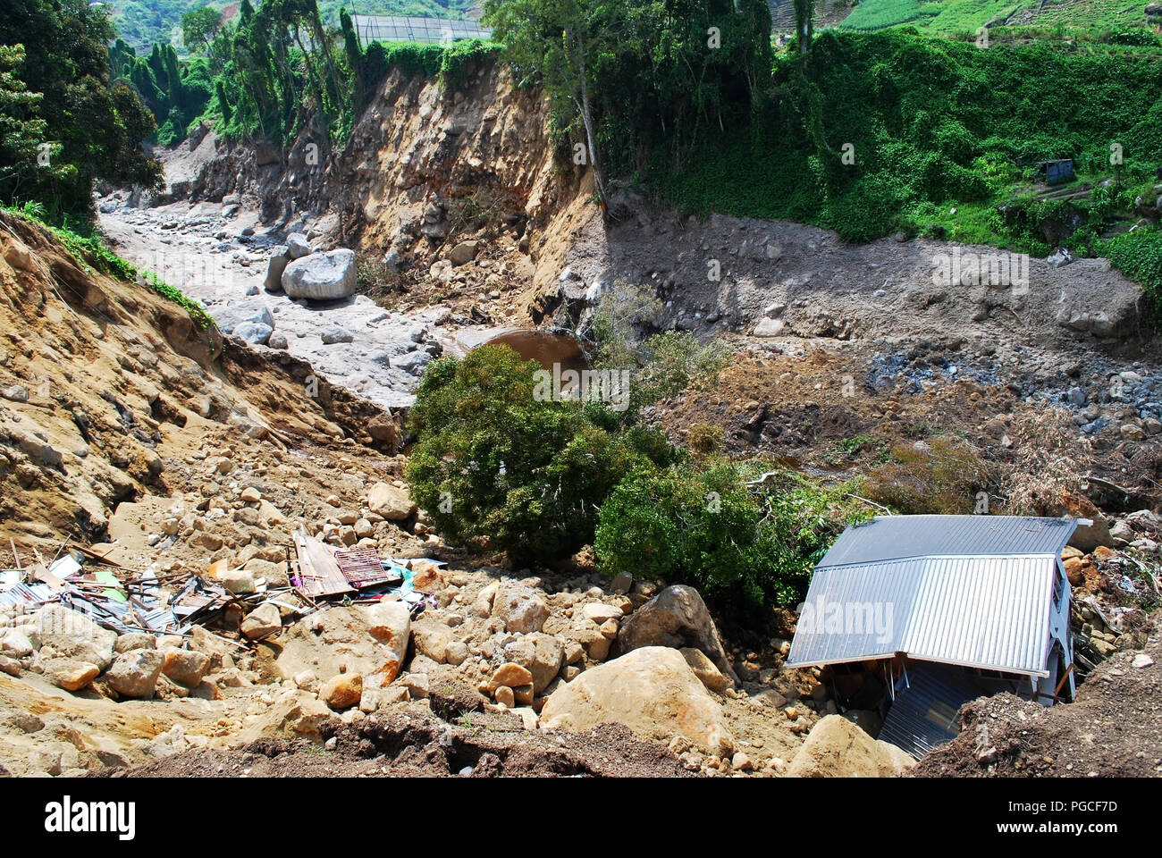 Human disaster hi-res stock photography and images - Alamy