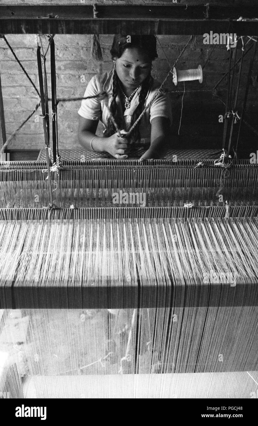 Weaving woman Black and White Stock Photos & Images - Alamy