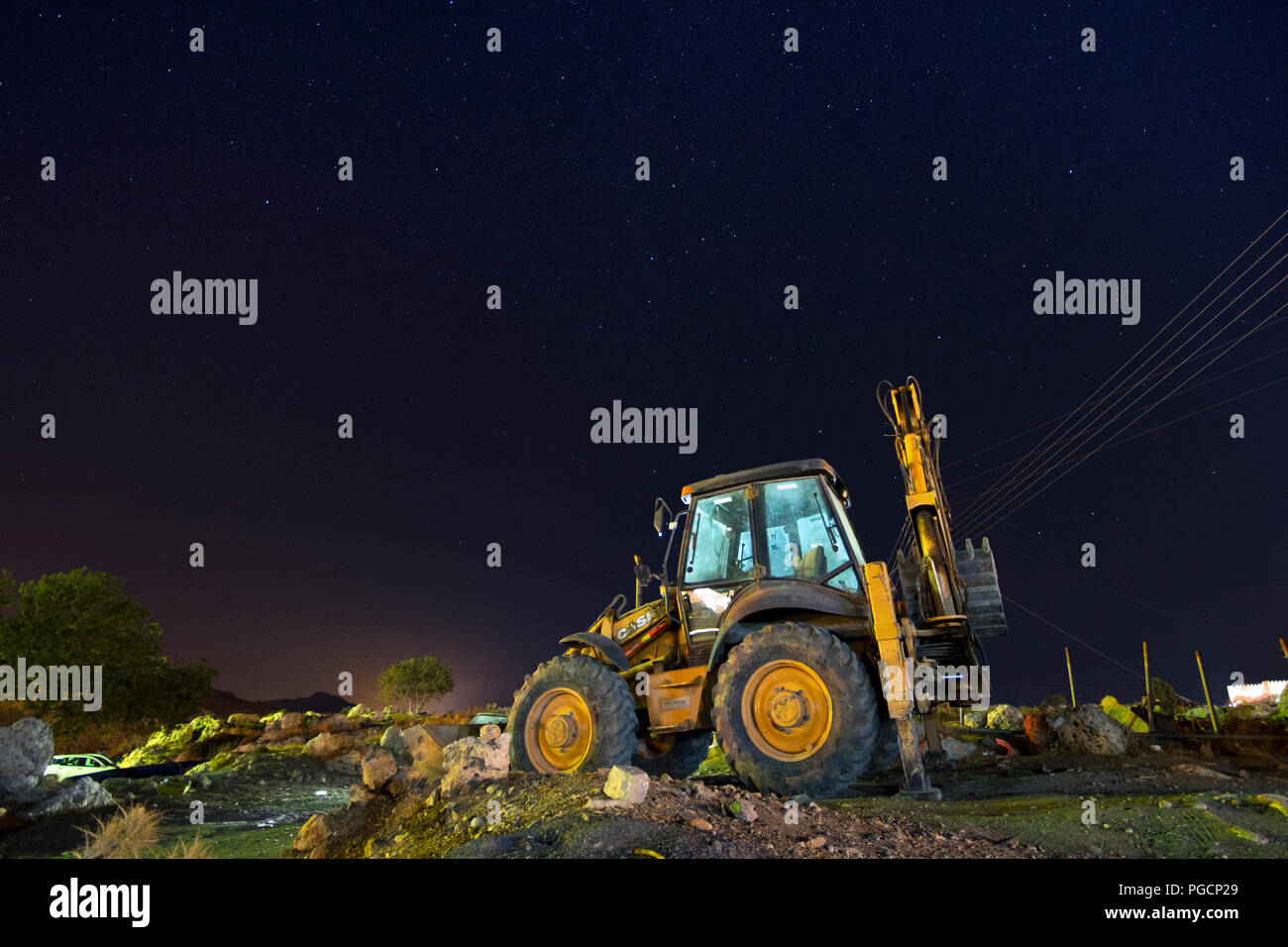 Jcb digger night hi-res stock photography and images - Alamy