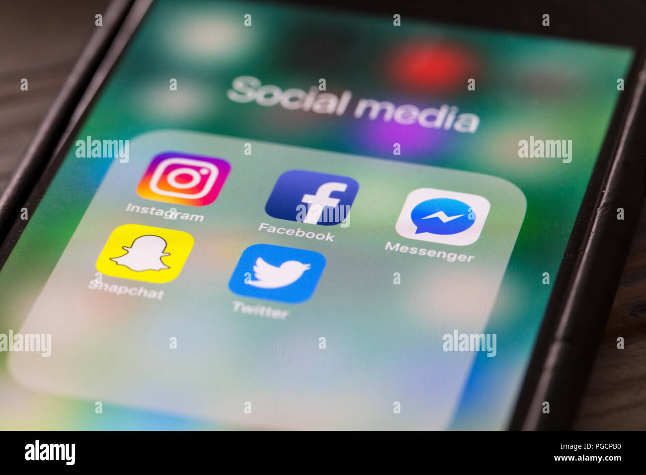 Twitter facebook instagram snapchat hi-res stock photography and images ...