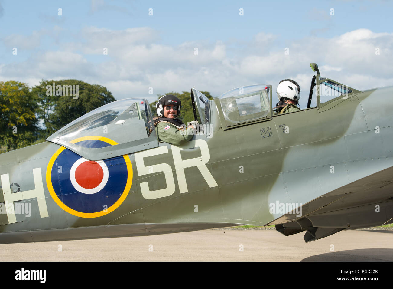 Raf pilot helmet hi-res stock photography and images - Alamy