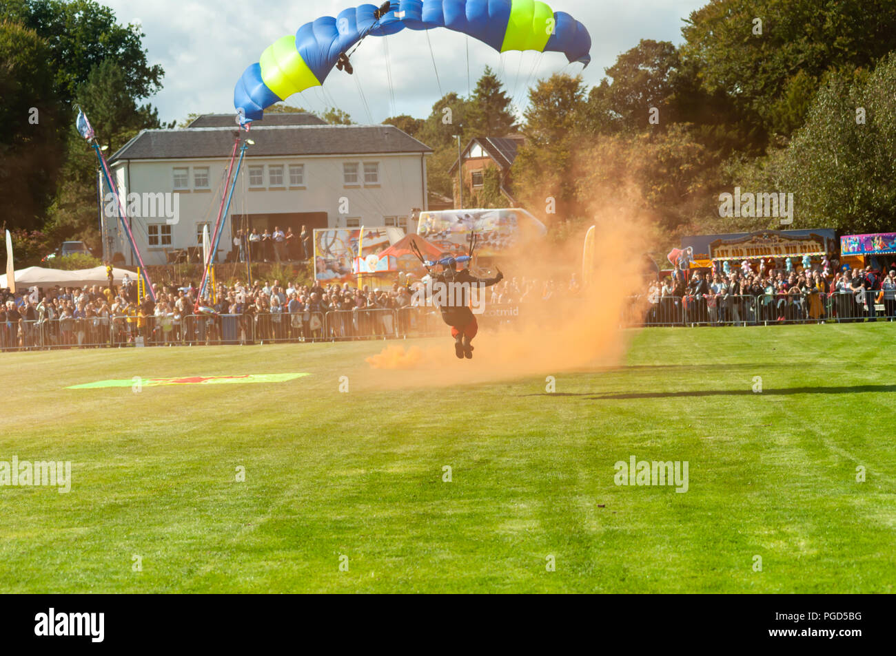 Skydive strathallan hi-res stock photography and images - Alamy