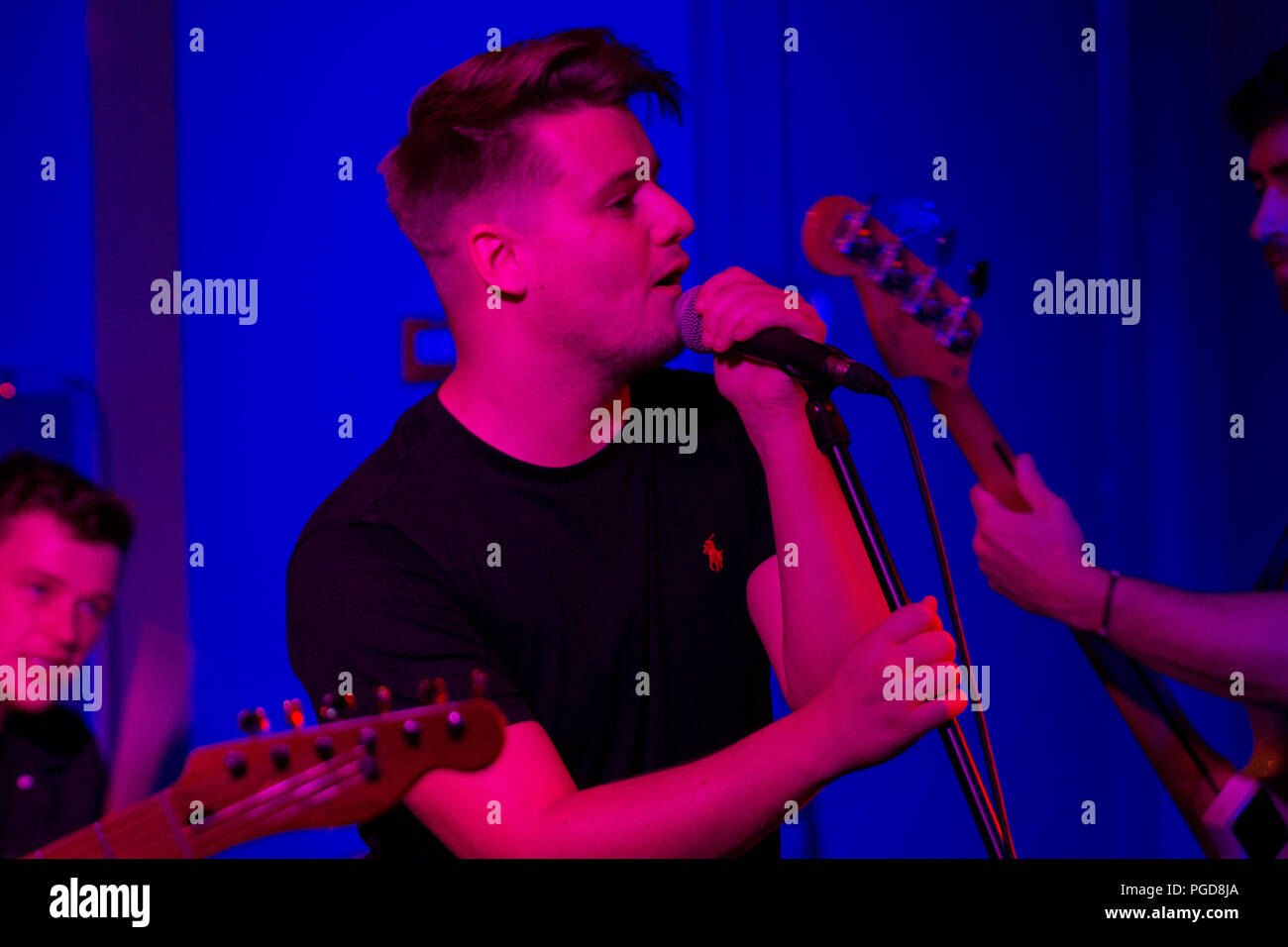 Gareth borrow hi-res stock photography and images - Alamy