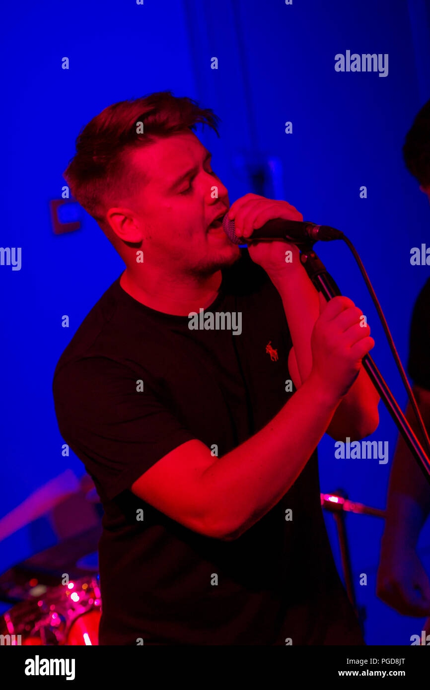 Gareth borrow hi-res stock photography and images - Alamy