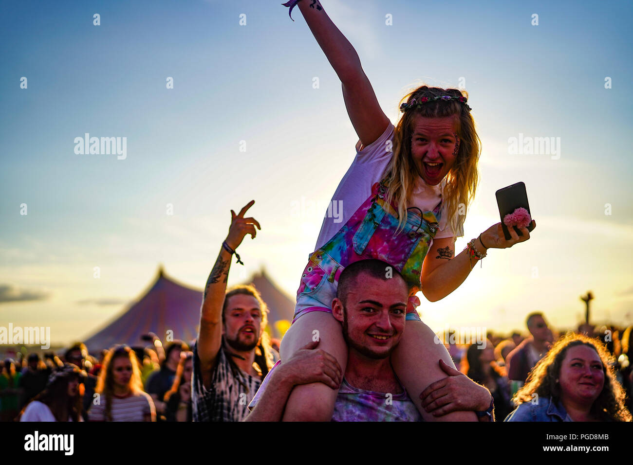 Reading festival at sunset hi-res stock photography and images - Alamy