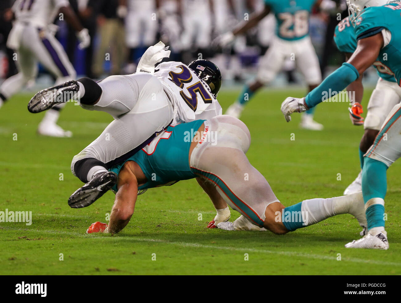 Kiko alonso hi-res stock photography and images - Alamy