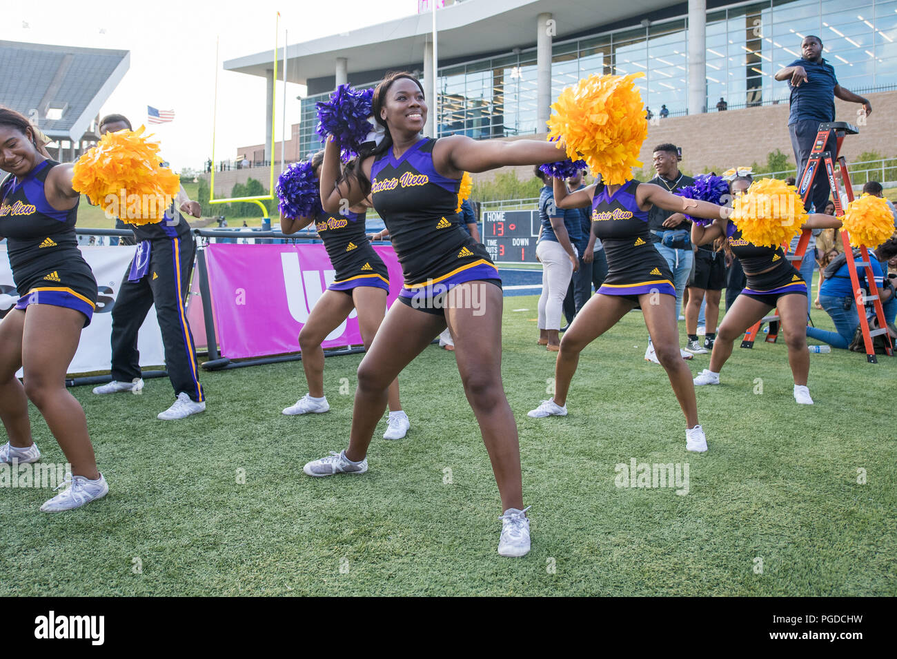 Uni Panthers Cheerleading