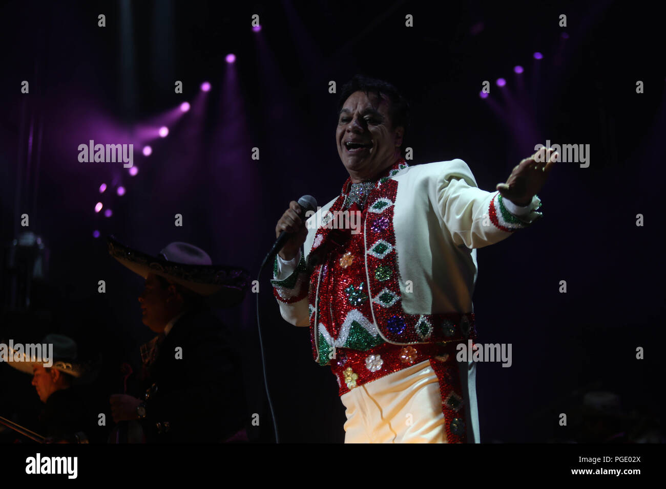 The Mexican singer Juan Gabriel, during his concert on the night of ...