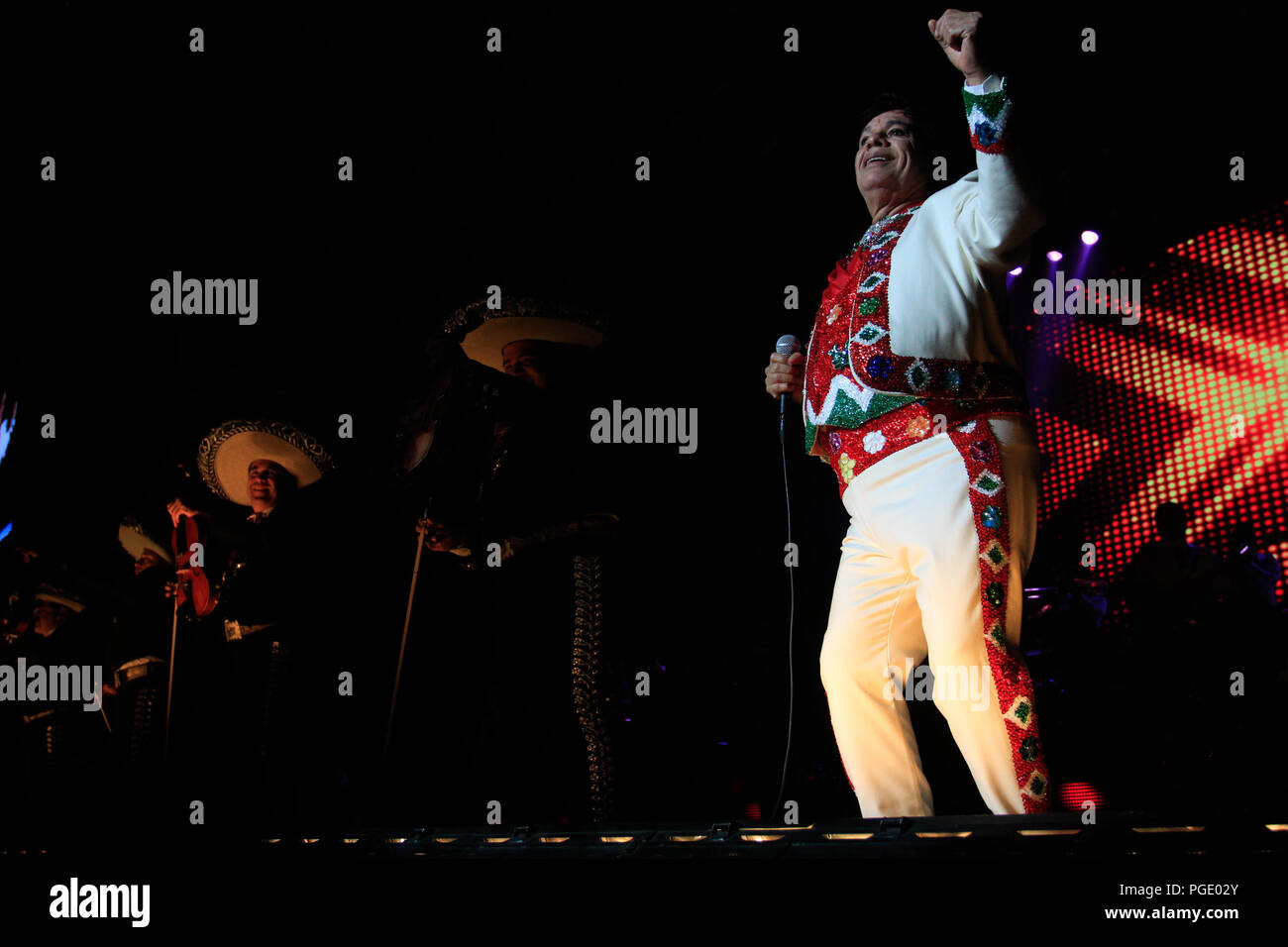 The Mexican singer Juan Gabriel, during his concert on the night of ...