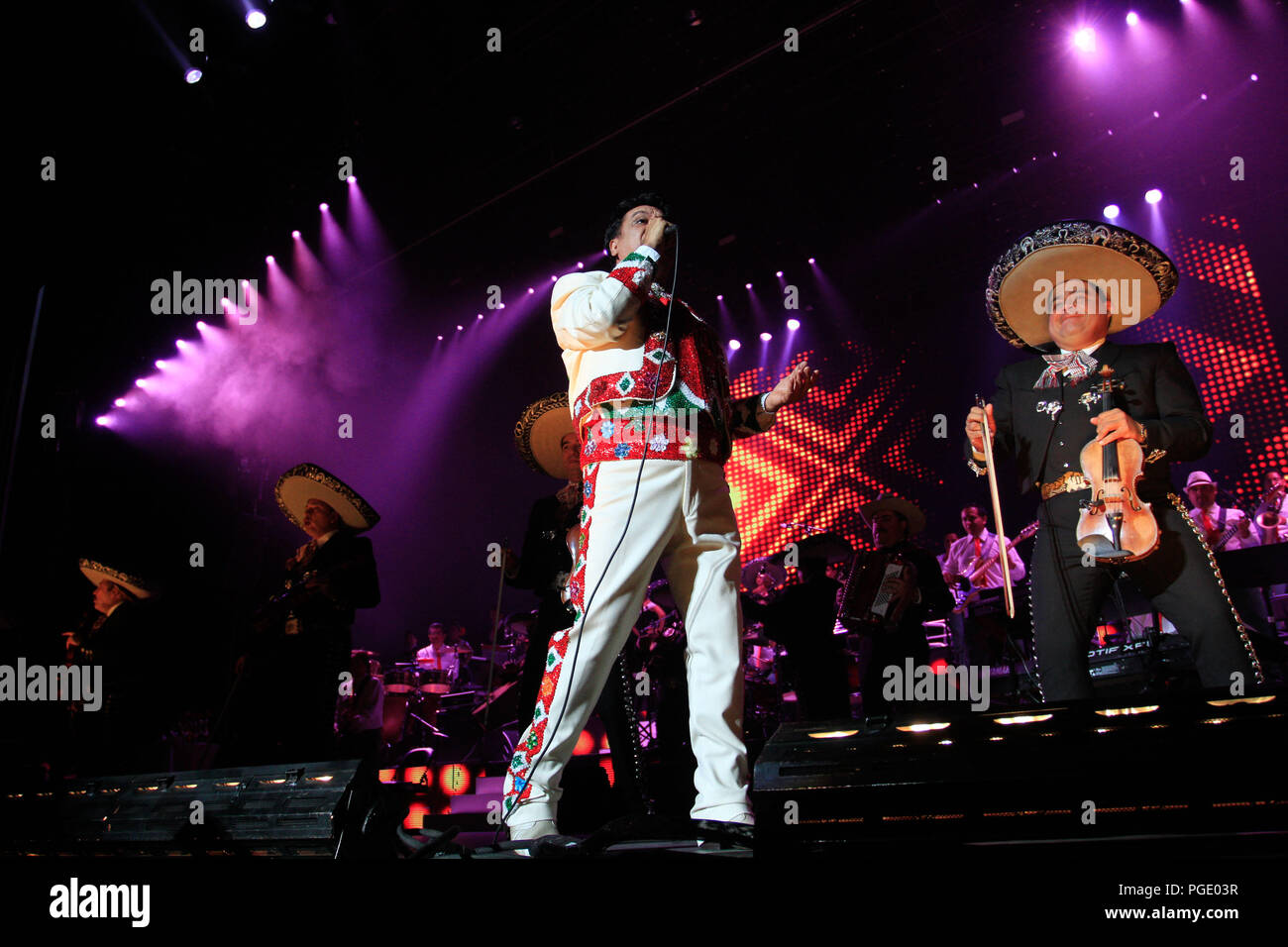 The Mexican singer Juan Gabriel, during his concert on the night of ...