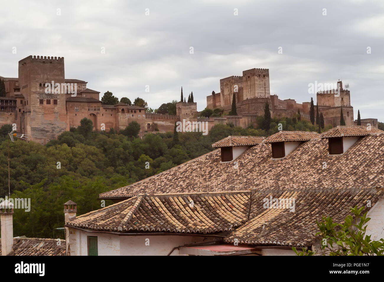 Old building in granada hi-res stock photography and images - Alamy