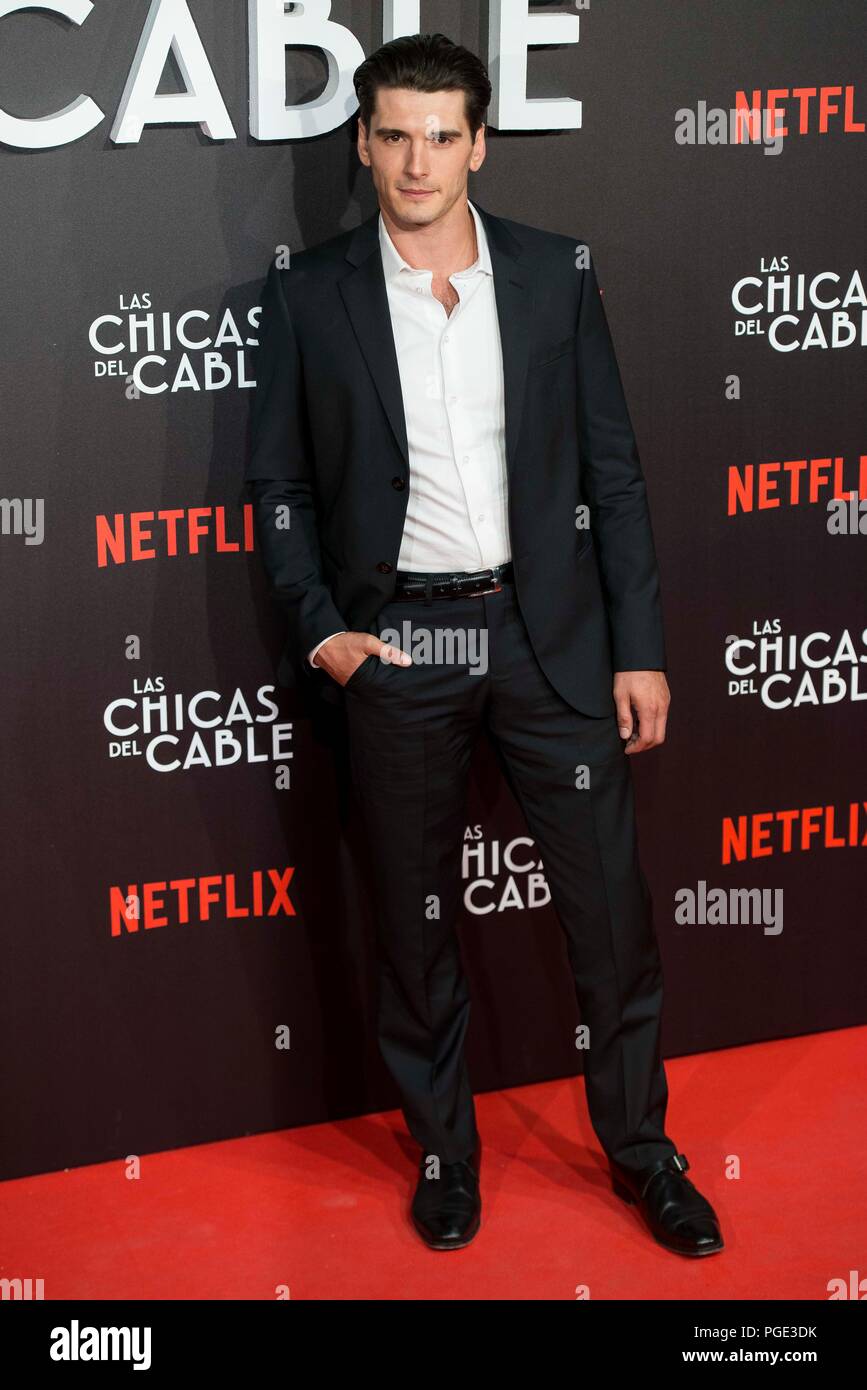 Yon Gonzalez attends to "Las chicas del cable" premiere at Callao ...