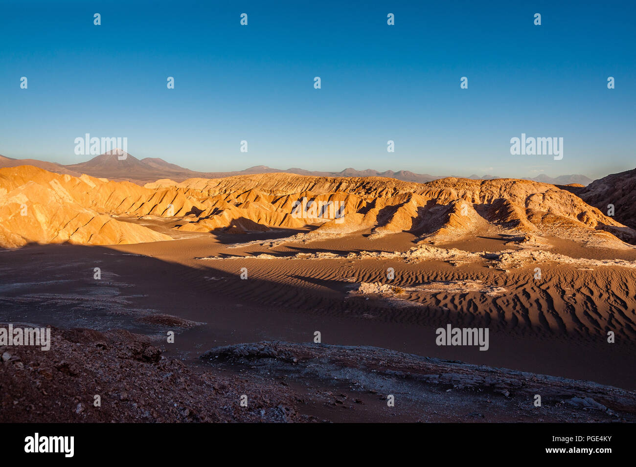 Valle de la Muerte (Death Valley): a valley where gigantic dunes and ...