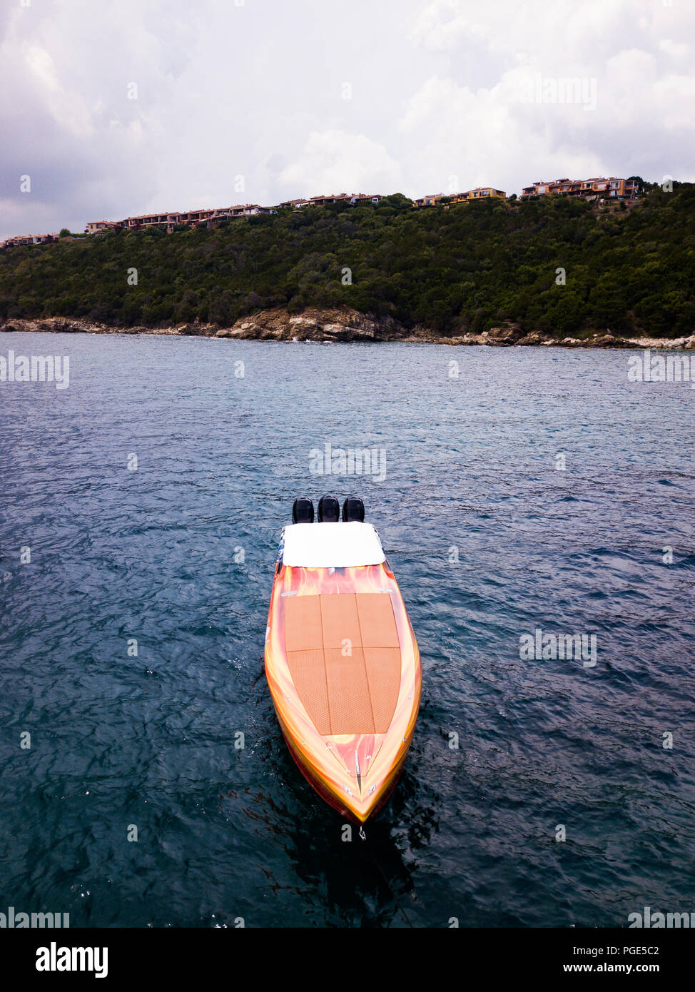 Racing boat hi-res stock photography and images - Alamy