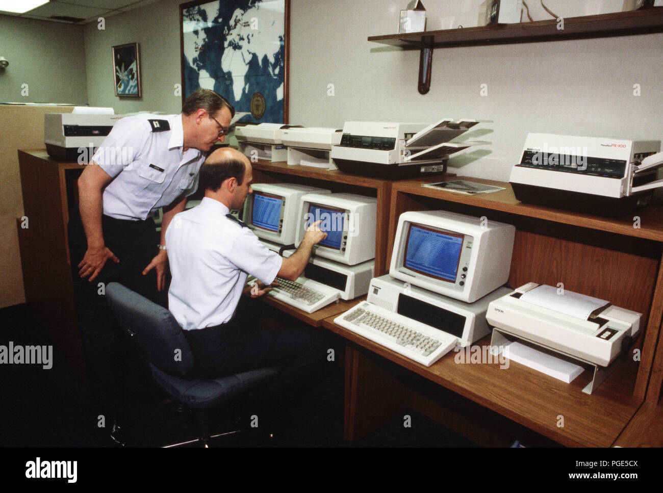 1980s fax machines hi-res stock photography and images - Alamy