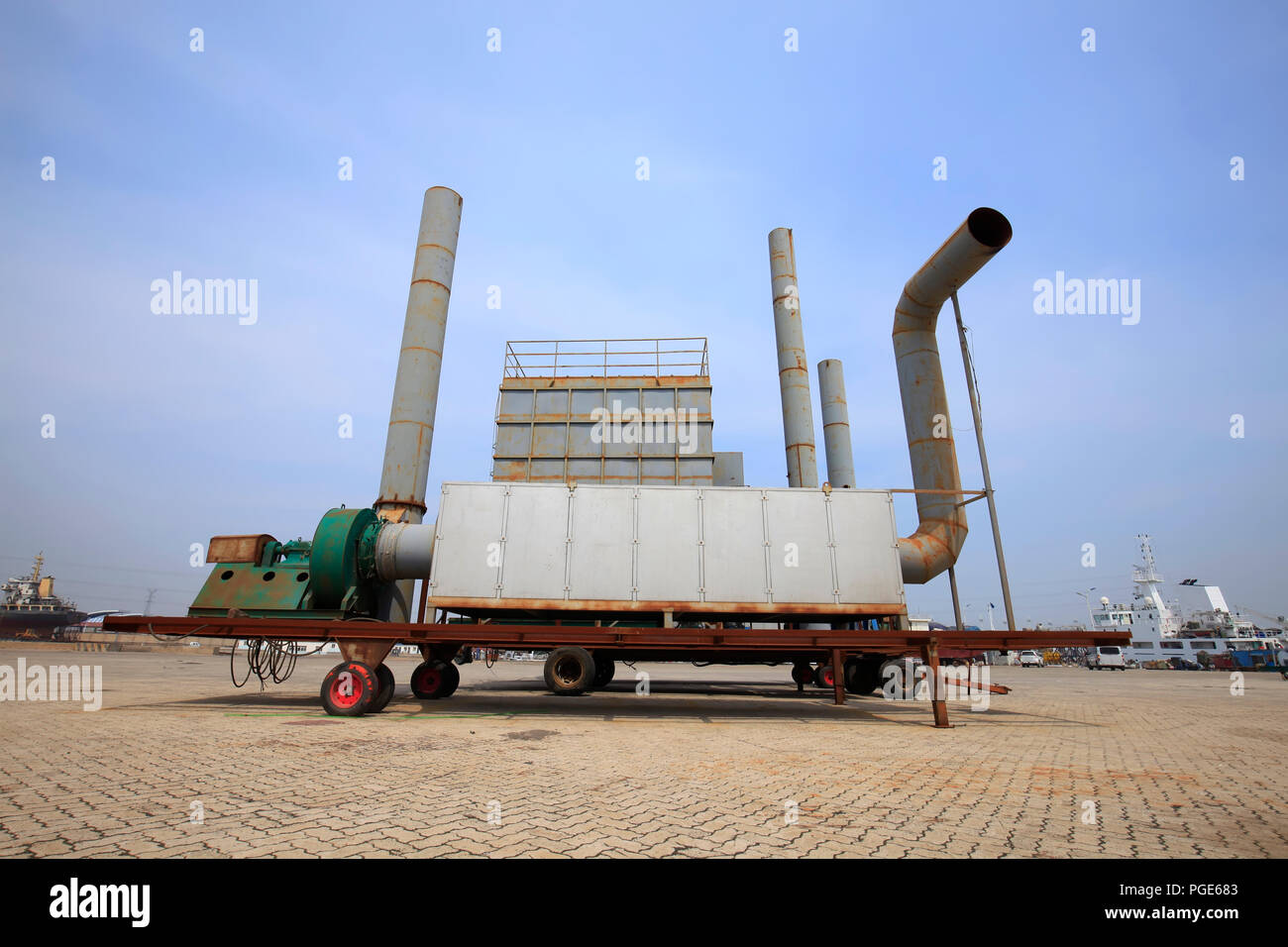 Machinery and equipment at the shipyard Stock Photo - Alamy