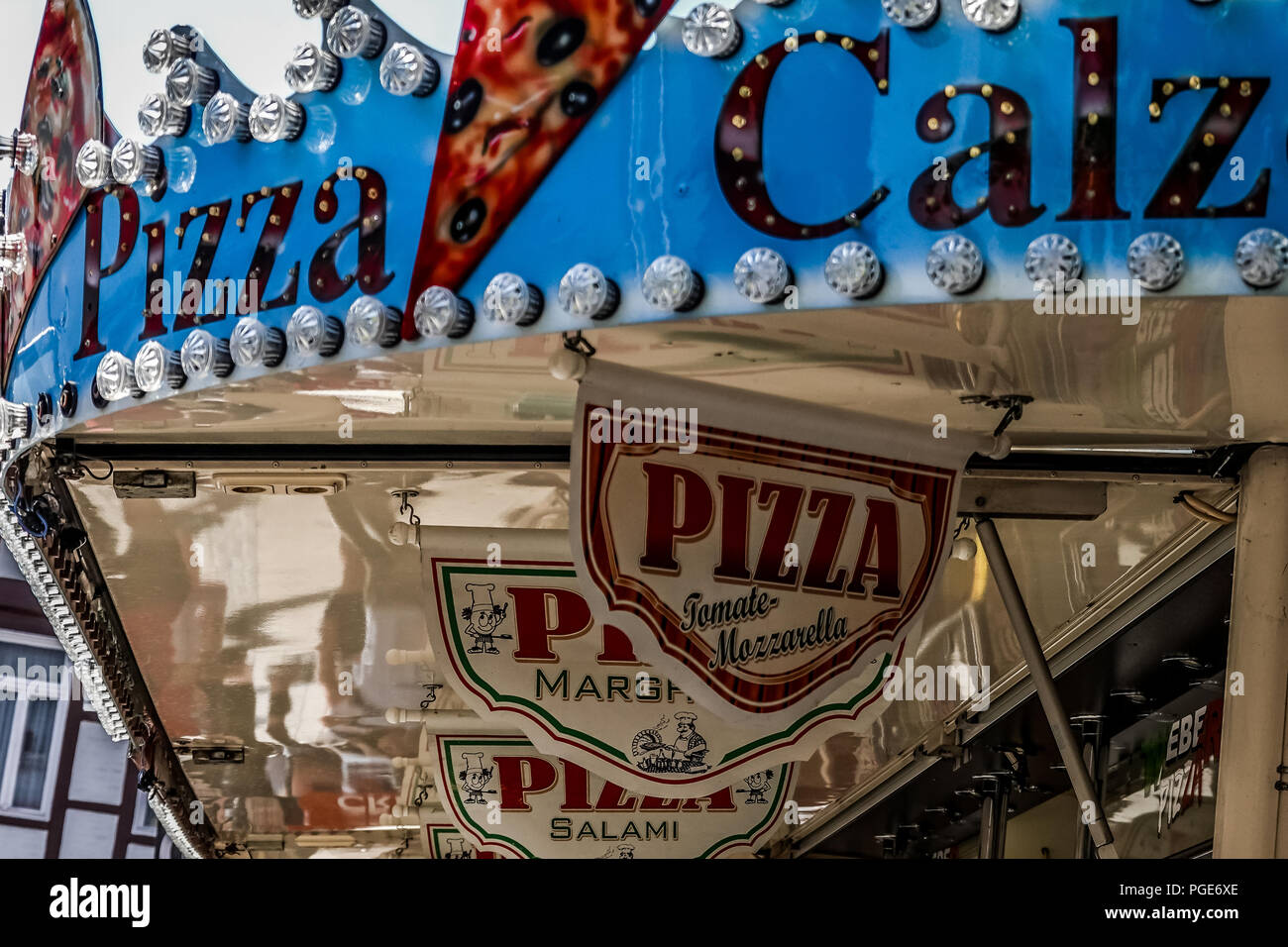 Mobile pizza stall hi-res stock photography and images - Alamy