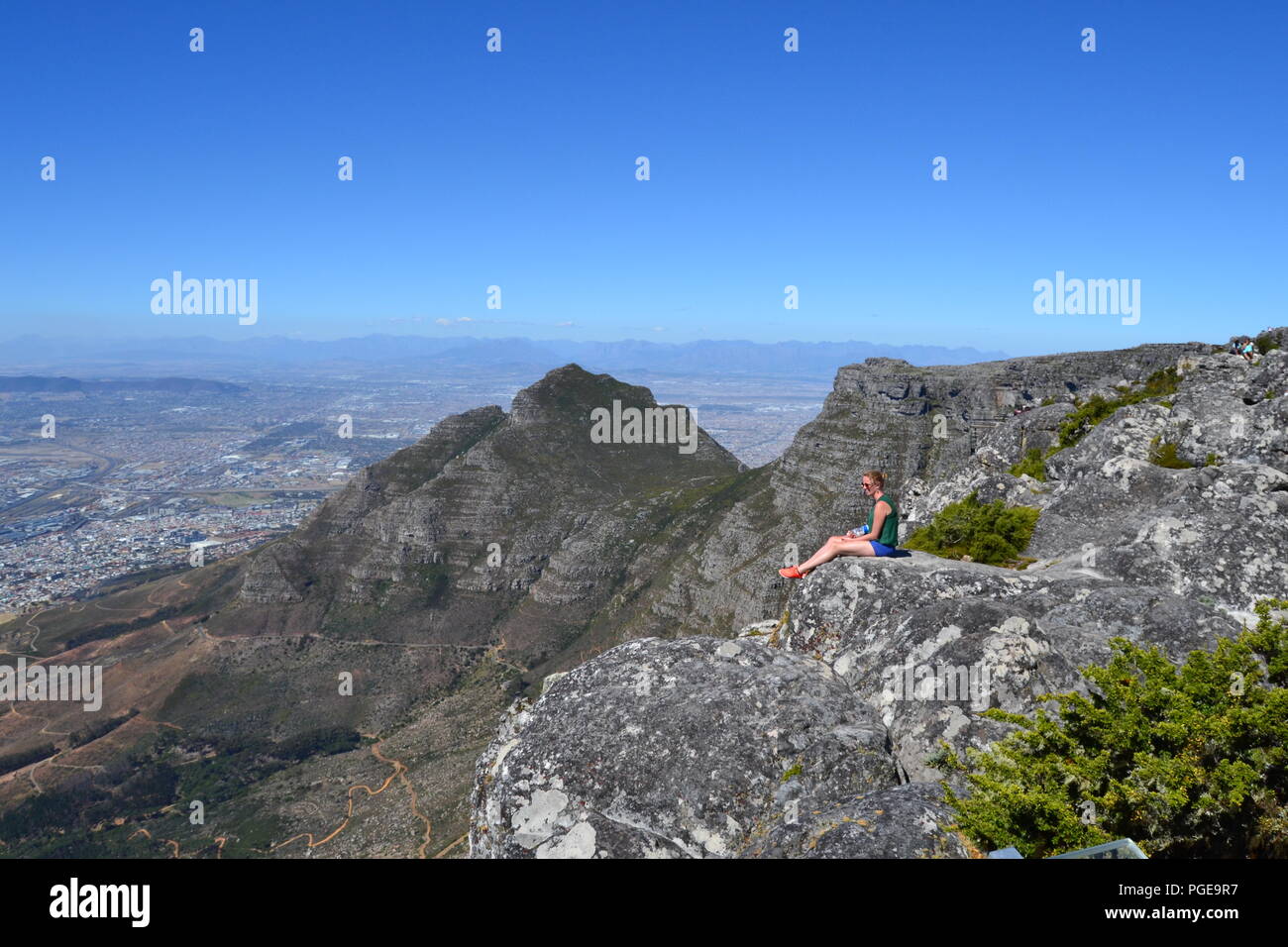 Table Mountain is 1 of the famous landmarks of Cape Town. It is a must ...