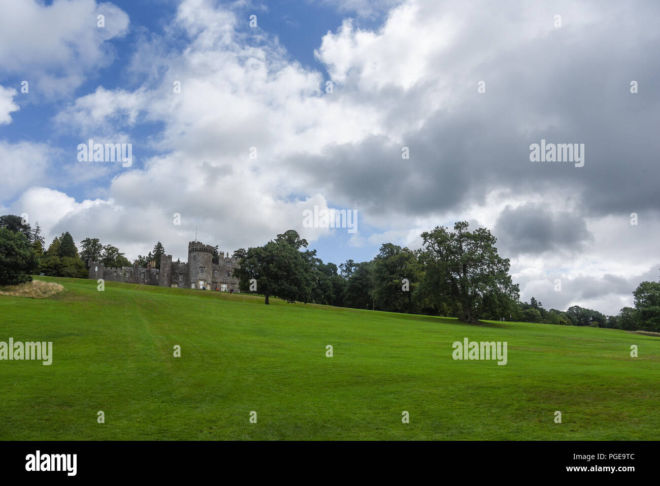 Balloch castle park hi-res stock photography and images - Alamy