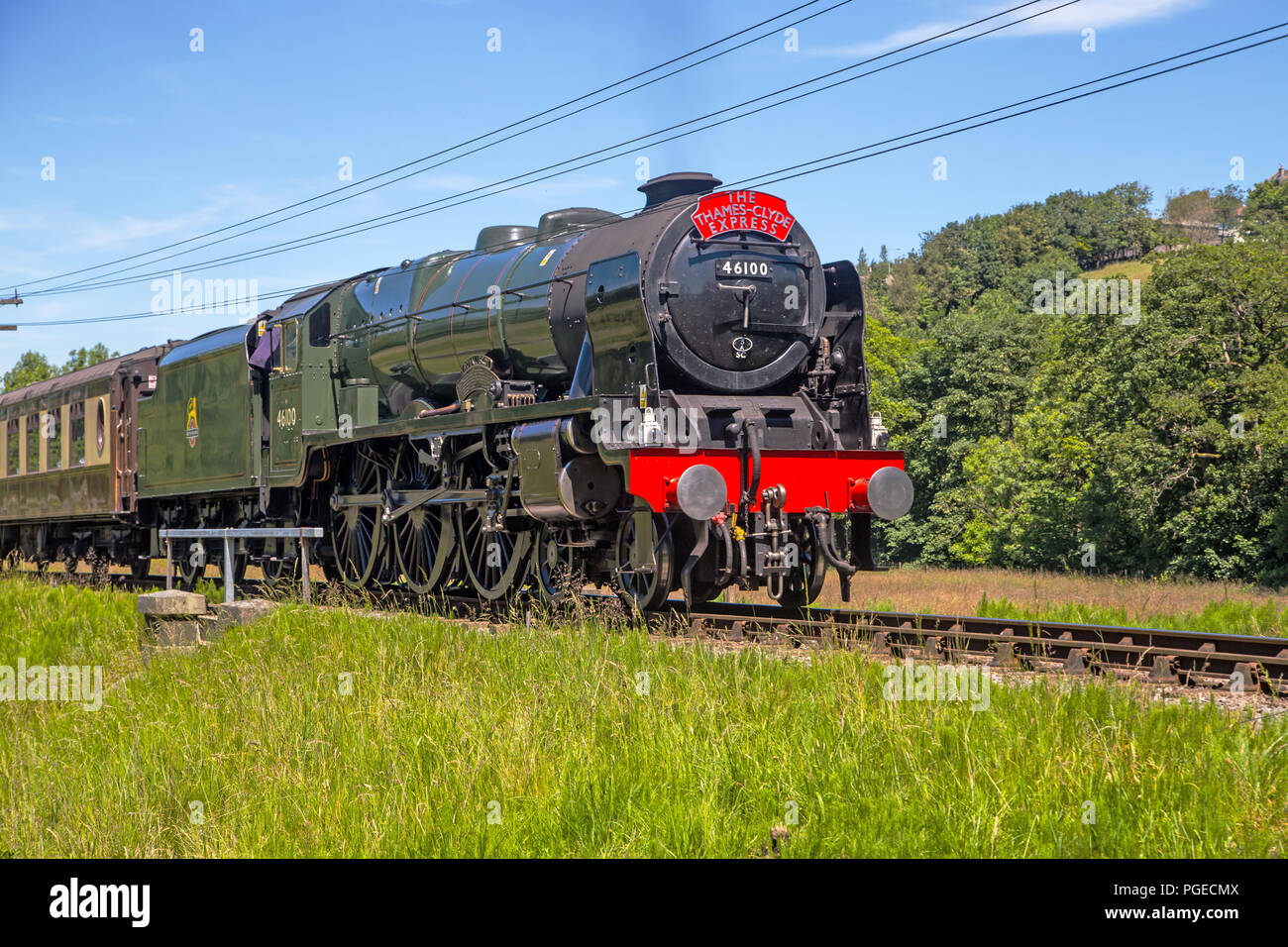 Lms railway carriage hi-res stock photography and images - Alamy