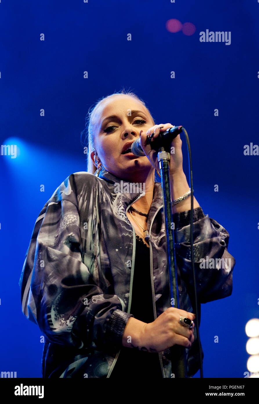 Dutch singer Anouk performing at the Suikerrock festival in Tienen ...