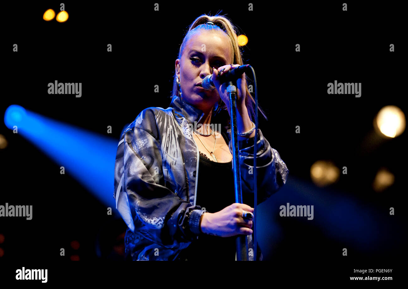 Dutch singer Anouk performing at the Suikerrock festival in Tienen ...