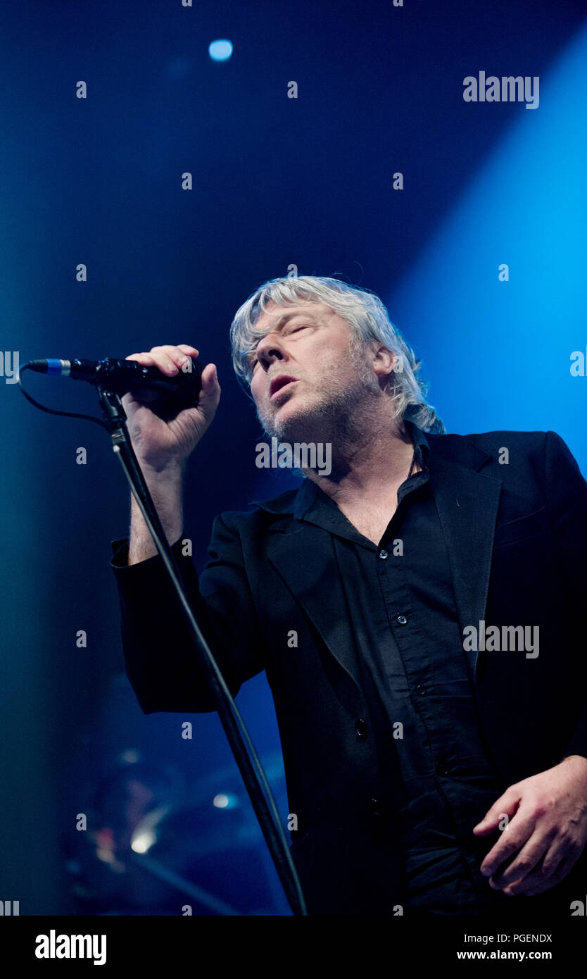 Chanteur belge hi-res stock photography and images - Alamy