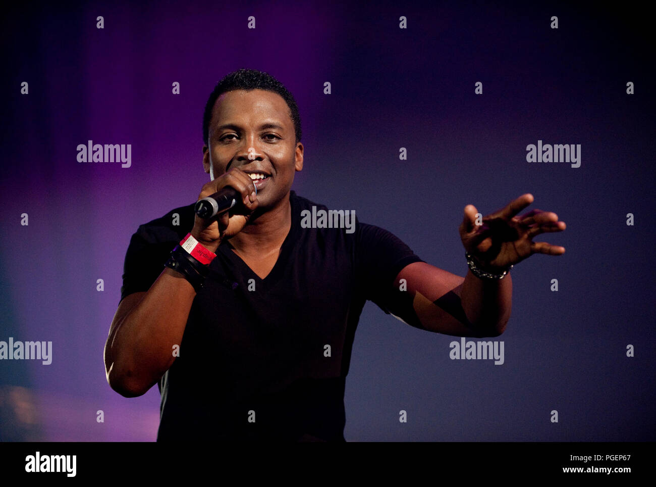 Haddaway performing at the Back To The 90's event in the Sportpaleis ...