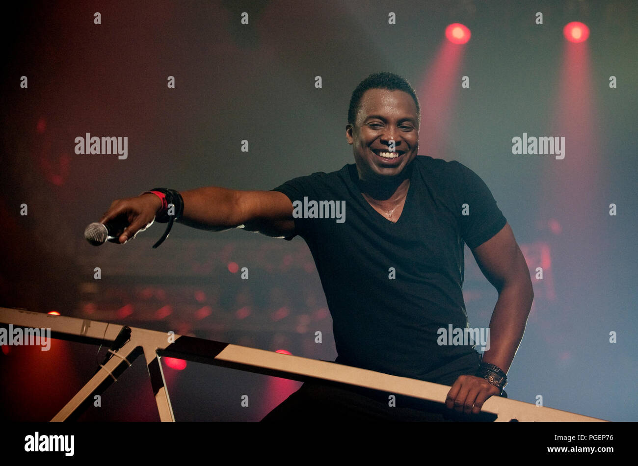 Haddaway performing at the Back To The 90's event in the Sportpaleis ...