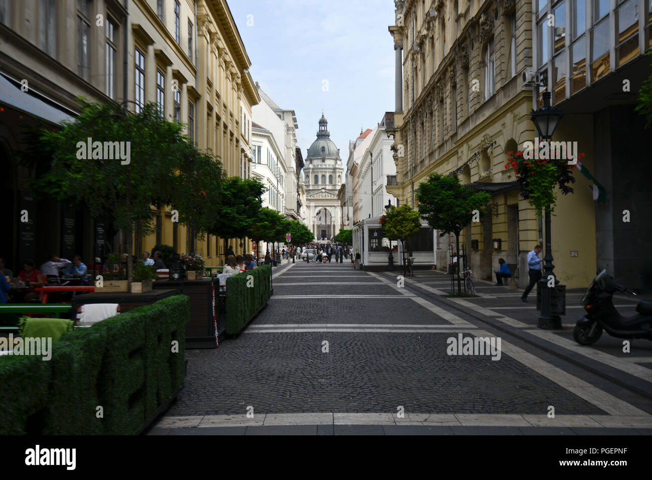 Zrinyi utca st stephens hi-res stock photography and images - Alamy
