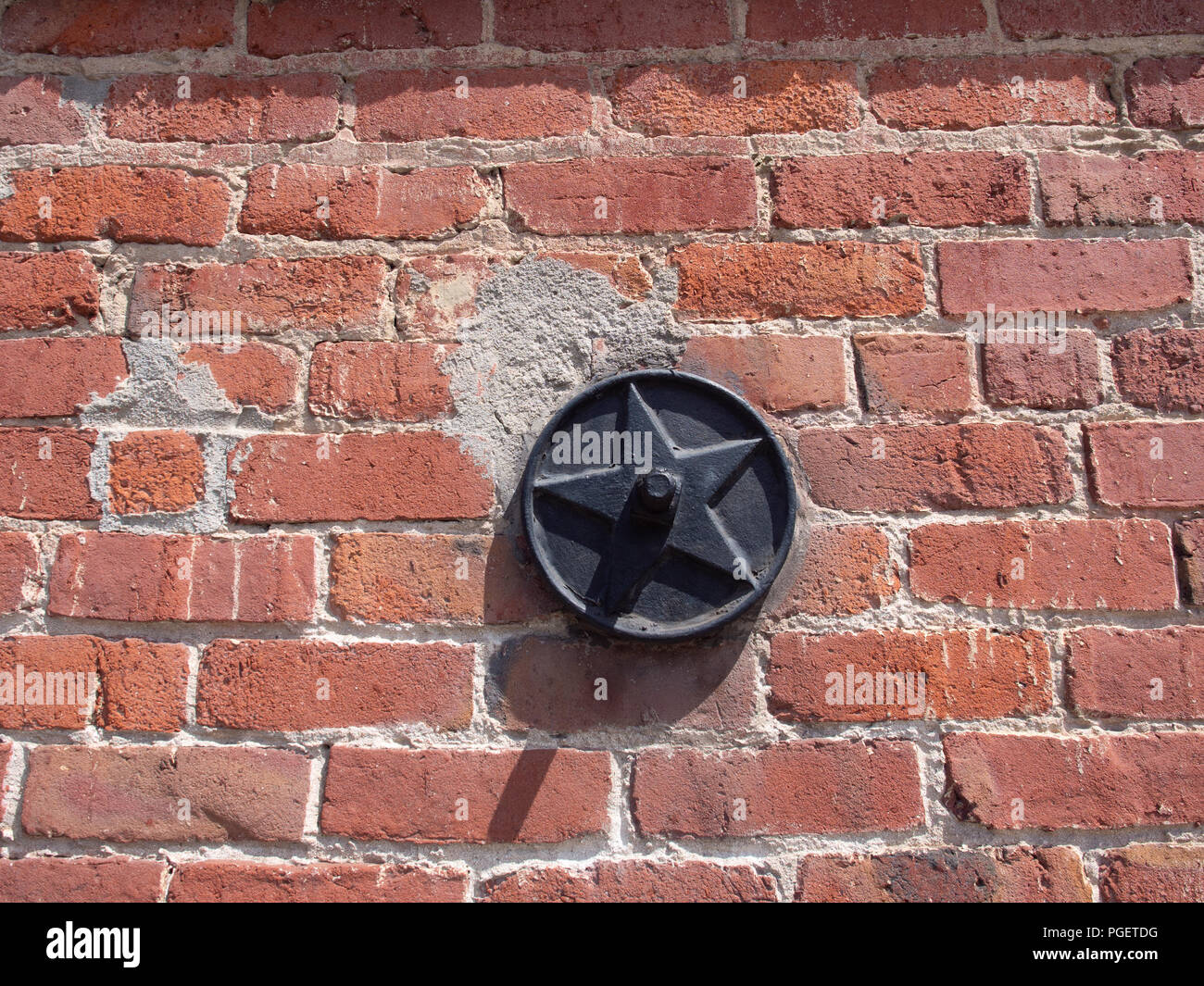 Solid bricks hi-res stock photography and images - Alamy