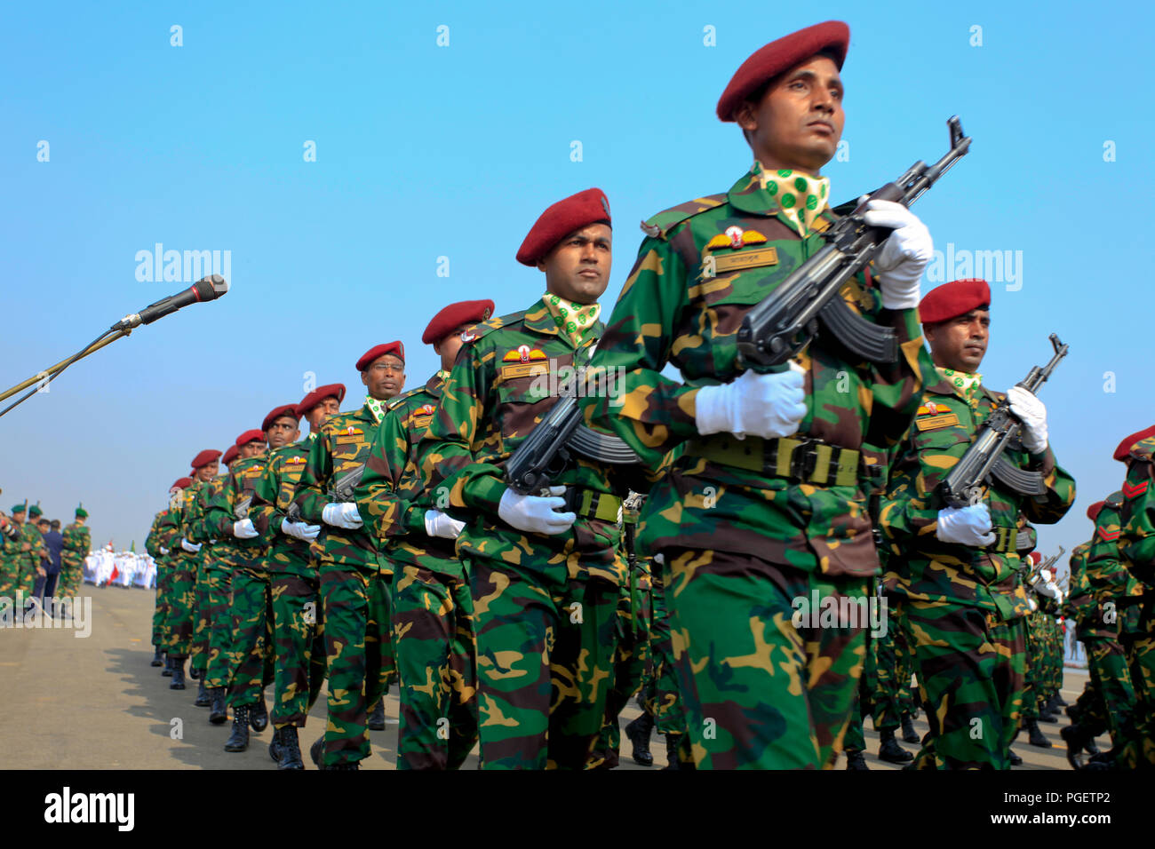 Bangladesh Army Stock Photos & Bangladesh Army Stock Images - Alamy