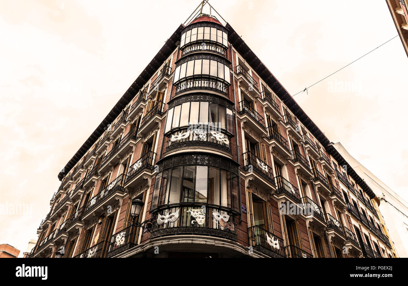 Corner building, Madrid, Spain Stock Photo - Alamy