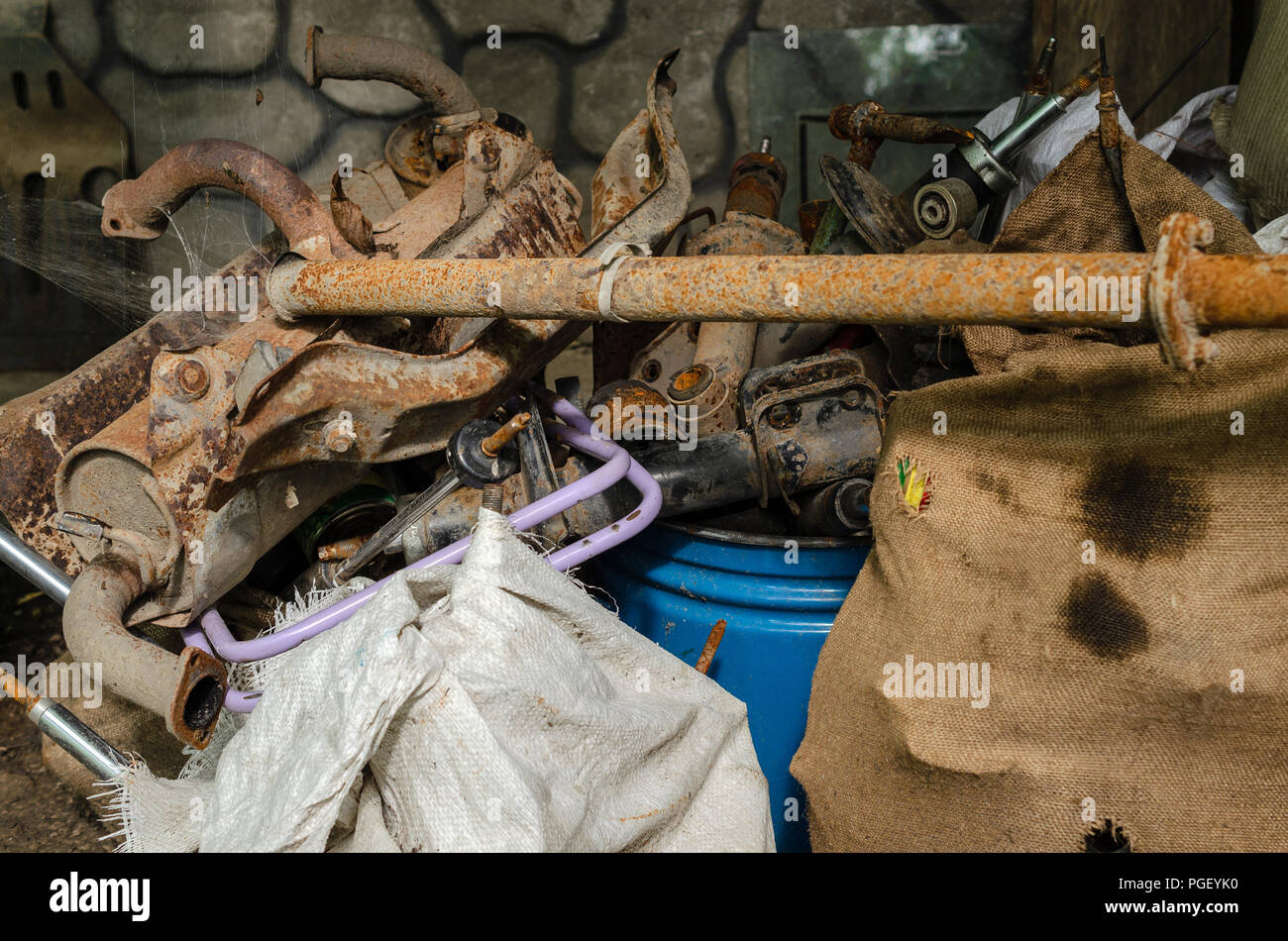 Rusted scrap hi-res stock photography and images - Alamy