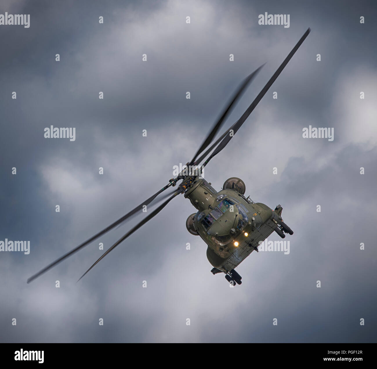 Surrey, UK. RAF Chinook Display Team flying display at 2018 Dunsfold ...