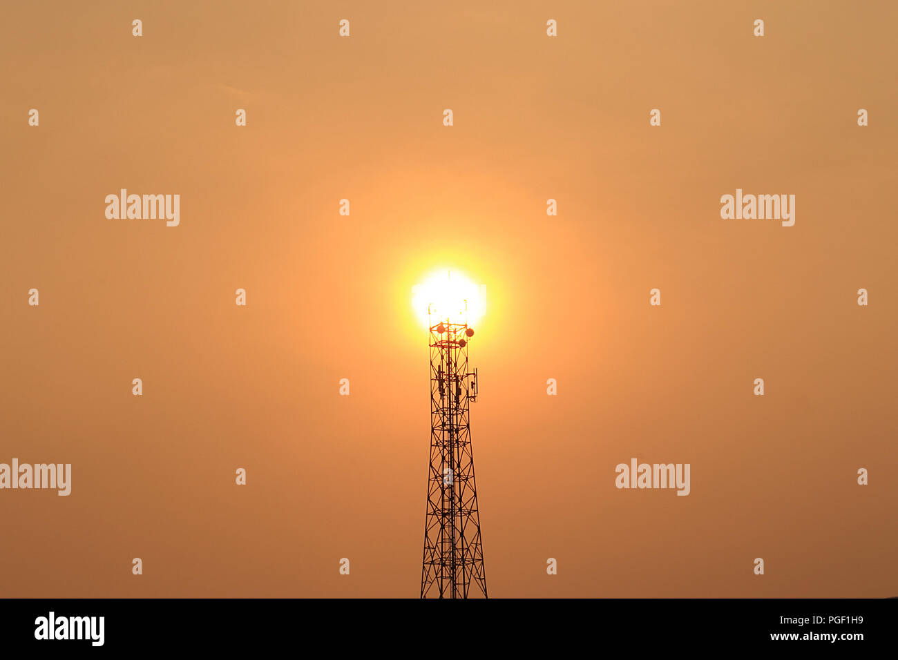 Cell telephone transmission tower hi-res stock photography and images ...